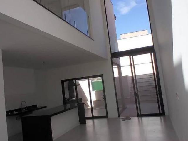 Sobrado com 3 dormitórios à venda, 190 m² por R$ 1.350.000,00 Loteamento Park Gran Reserve Indai