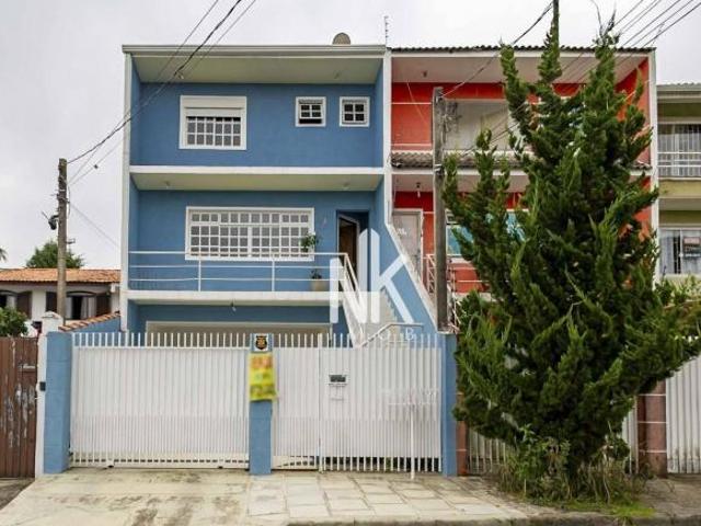Sobrado com 3 dormitórios à venda, 190 m² por R$ 740.000,00 Boa Vista Curitiba/PR