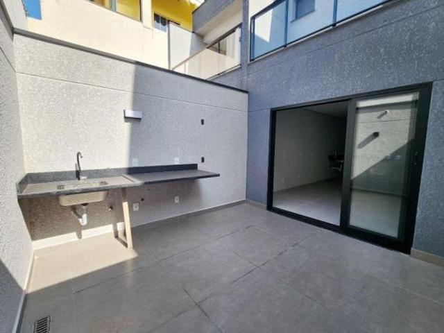 Sobrado com 3 dormitórios à venda, 190 m² por R$ 925.600,00 Vila Camilópolis Santo André/SP