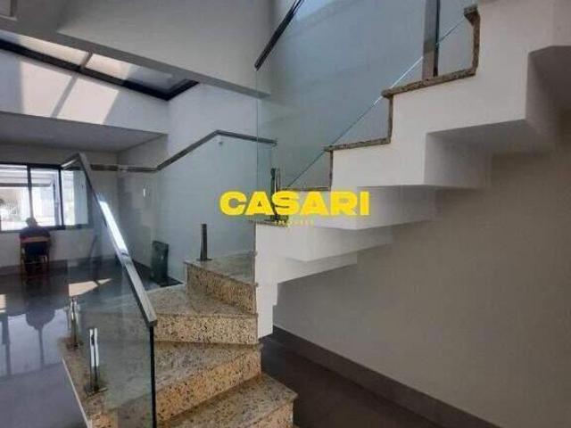 Sobrado com 3 dormitórios à venda, 191 m² Rudge Ramos São Bernardo do Campo/SP