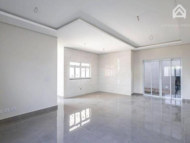 Sobrado com 3 dormitórios à venda, 193 m² por R$ 910.000,00 Capão Raso Curitiba/PR
