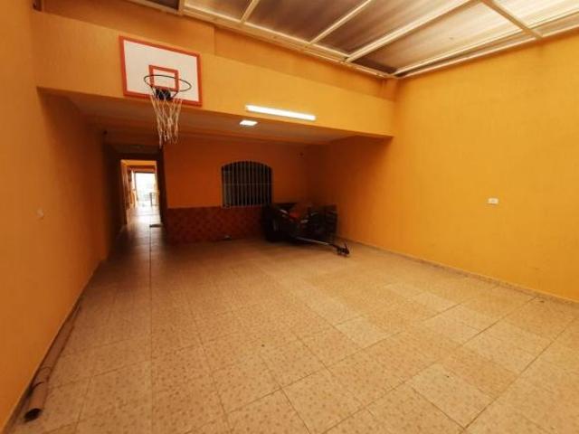 Sobrado com 3 dormitórios à venda, 204 m² por R$ 750.000,00 Jardim Teles de Menezes Santo André/
