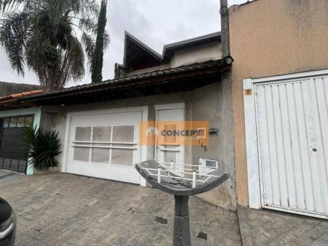 Sobrado com 3 dormitórios à venda, 204 m² por R$ 850.000,00 Jardim Quaresmeira Suzano/SP