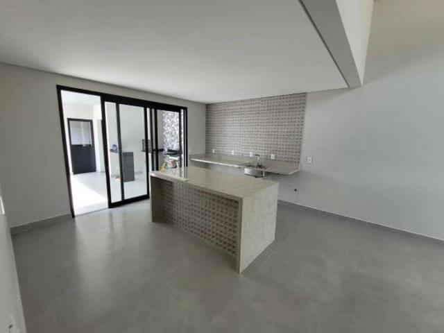 Sobrado com 3 dormitórios à venda, 205 m² por R$ 1.550.000,00 Condomínio Sunla