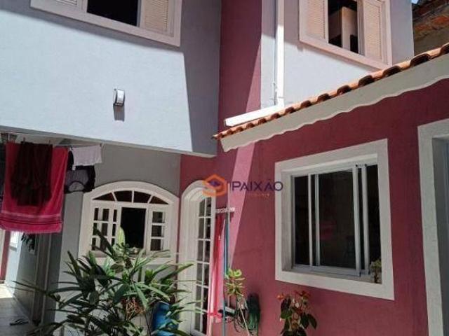 Sobrado com 3 dormitórios à venda, 205 m² por R$ 735.000,00 Cidade Edson Suzano/SP