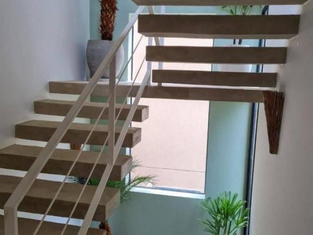 Sobrado com 3 dormitórios à venda, 206 m² por R$ 2.250.000,00 Camburi São Sebastião/SP