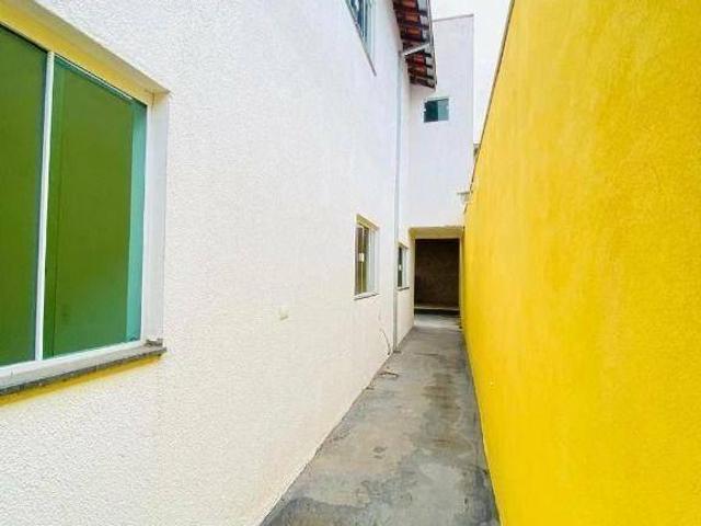 Sobrado com 3 dormitórios à venda, 206 m² por R$ 450.000,00 Jardim São José São José dos Campos/