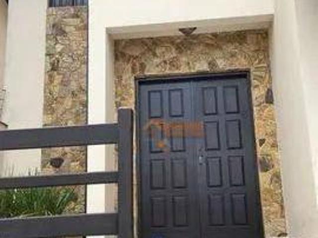 Sobrado com 3 dormitórios à venda, 208 m² por R$ 1.300.000,00 Vila Suissa Mogi das Cruzes/SP