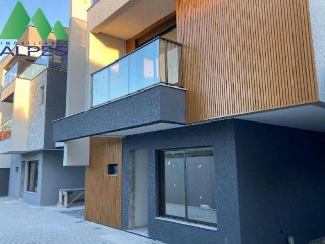 Sobrado com 3 dormitórios à venda, 208 m² por R$ 1.350.000,00 Jardim das Américas Curitiba/PR