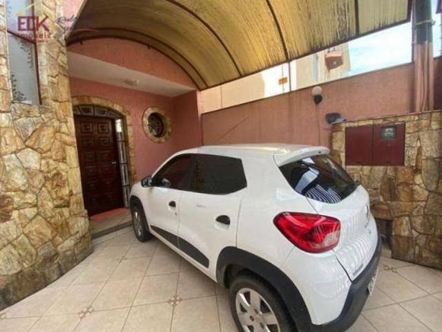 Sobrado com 3 dormitórios à venda, 200 m² por R$ 650.000 Vila Aparecida Taubaté/SP