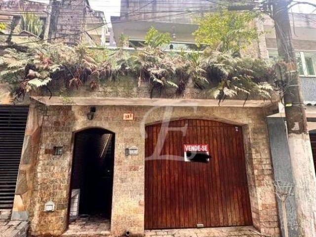 Sobrado com 3 dormitórios à venda, 200 m² por R$ 700.000,00 Vila Irmãos Arnoni São Paulo/SP