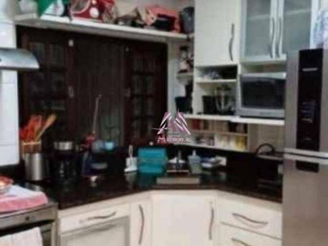 Sobrado com 3 dormitórios à venda, 200 m² por R$ 700.000,00 Rudge Ramos São Bernardo do Campo/SP