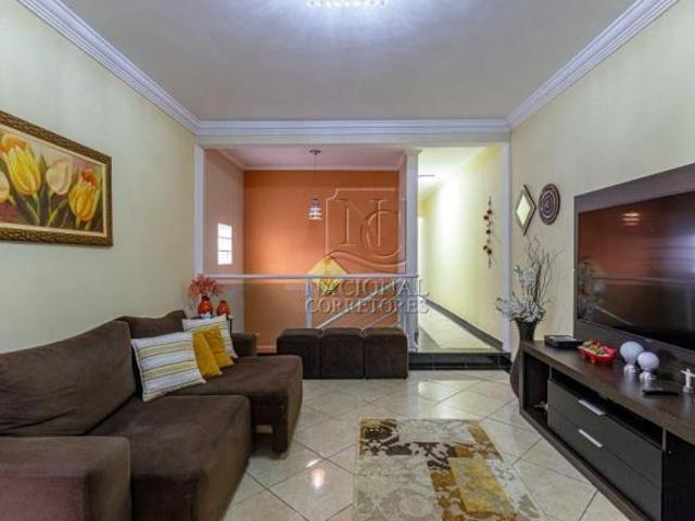 Sobrado com 3 dormitórios à venda, 200 m² por R$ 930.000,00 Vila Tibiriçá Santo André/SP