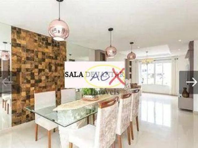 Sobrado com 3 dormitórios à venda, 200 m² por R$ 949.000,00 Pinheirinho Curitiba/PR