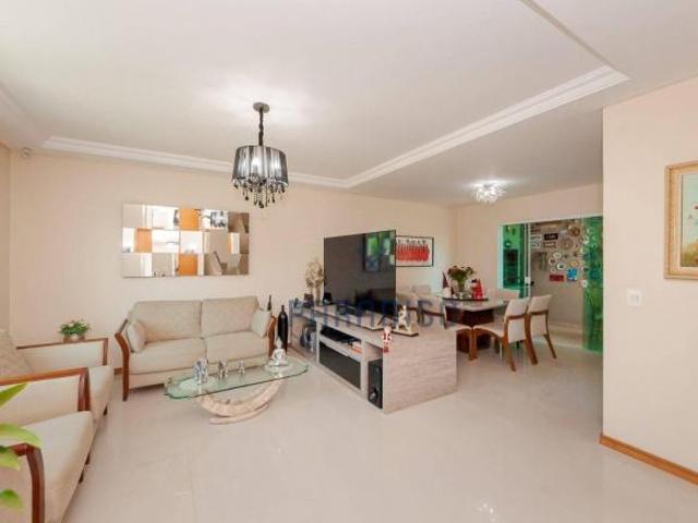Sobrado com 3 dormitórios à venda, 202 m² por R$ 1.550.000,00 Rebouças Curitiba/PR