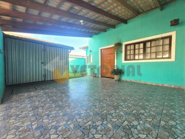 Sobrado com 3 dormitórios à venda, 202 m² por R$ 800.000,00 Balneário dos Golfinhos Caraguatatub