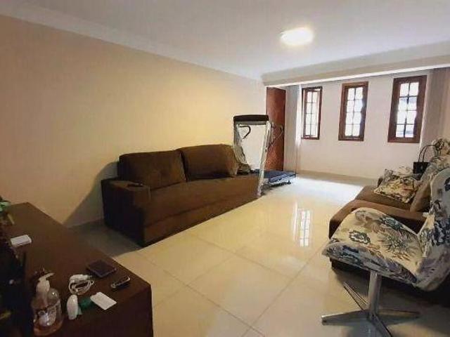Sobrado com 3 dormitórios à venda, 203 m² por R$ 849.000,00 Santa Maria Santo André/SP