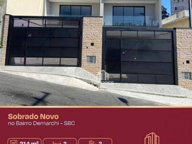Sobrado com 3 dormitórios à venda, 214 m² por R$ 950.000,00 Demarchi São Bernardo do Campo/SP