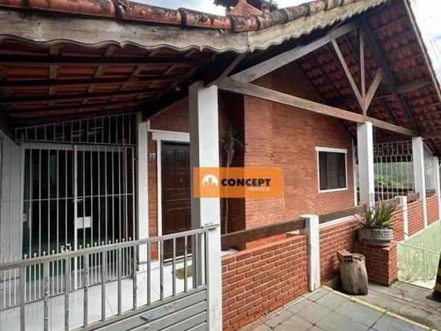 Sobrado com 3 dormitórios à venda, 215 m² por R$ 490.000,00 Clube dos Oficiais Suzano/SP