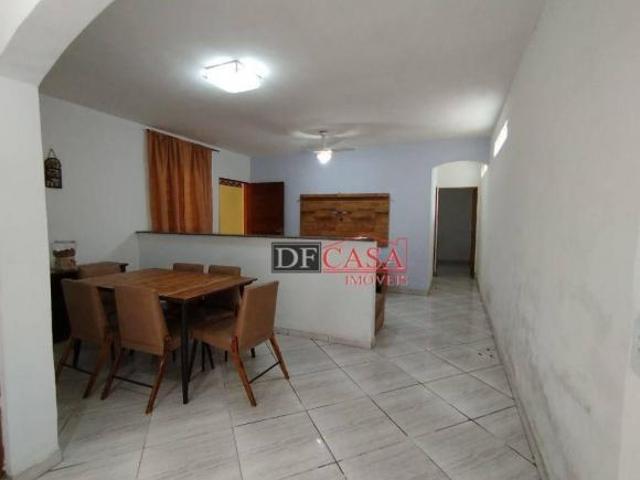 Sobrado com 3 dormitórios à venda, 215 m² por R$ 680.000,00 Vila Carmosina São Paulo/SP