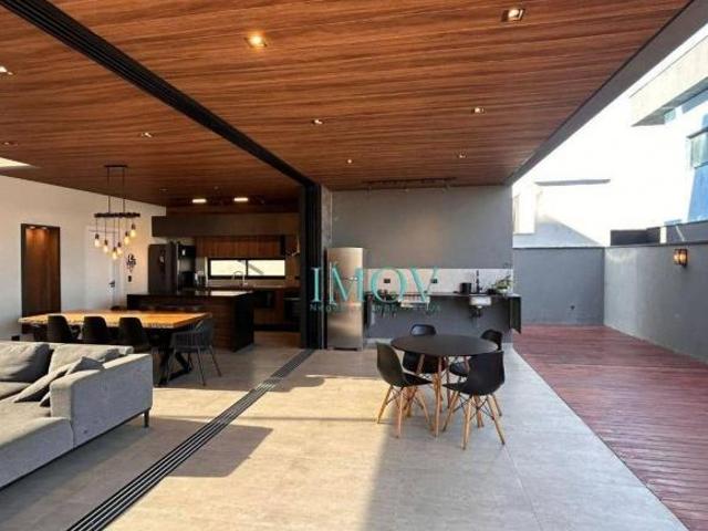 Sobrado com 3 dormitórios à venda, 216 m² por R$ 1.800.000,00 Bairro da Floresta São José dos Ca