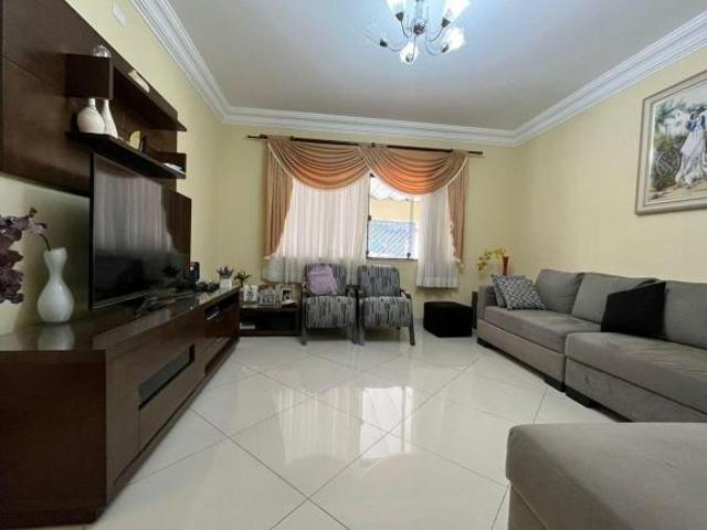 Sobrado com 3 dormitórios à venda, 216 m² por R$ 600.000,00 Jardim Silvana Santo André/SP