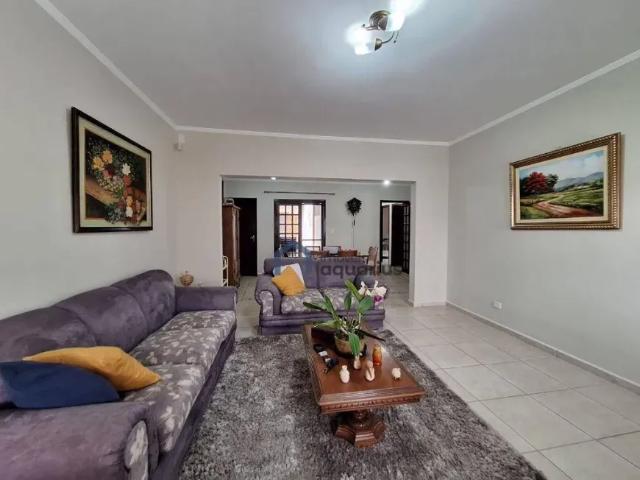 Sobrado com 3 dormitórios à venda, 217 m² Cidade Jardim Jacareí/SP