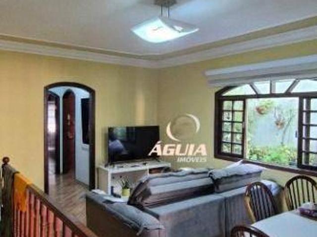Sobrado com 3 dormitórios à venda, 217 m² por R$ 689.000,00 Vila Camilópolis Santo André/SP