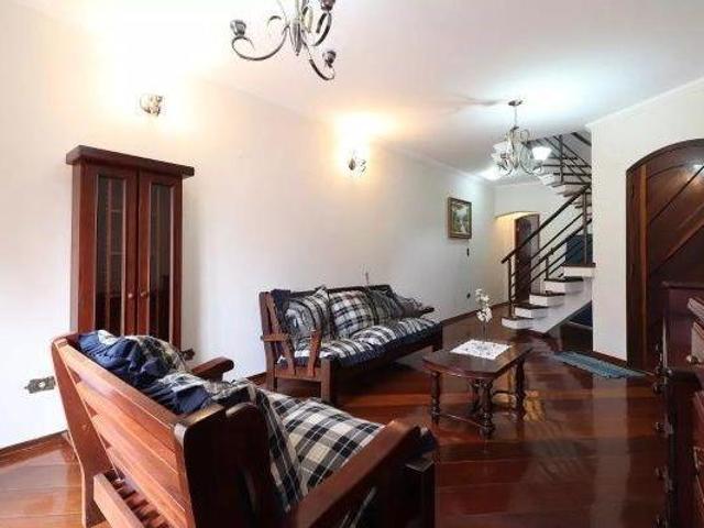 Sobrado com 3 dormitórios à venda, 218 m² por R$ 660.000,00 Jardim Las Vegas Santo André/SP