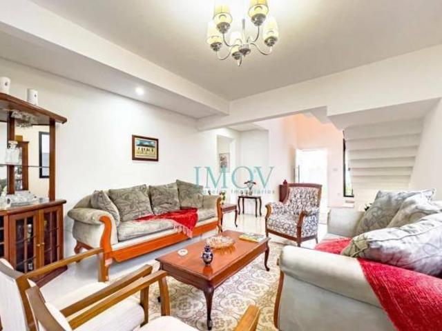 Sobrado com 3 dormitórios à venda, 210 m² por R$ 1.300.000,00 Condomínio Golden Park Jacareí/SP
