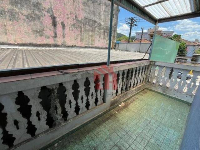 Sobrado com 3 dormitórios à venda, 210 m² por R$ 990.000,00 Campo Grande Santos/SP