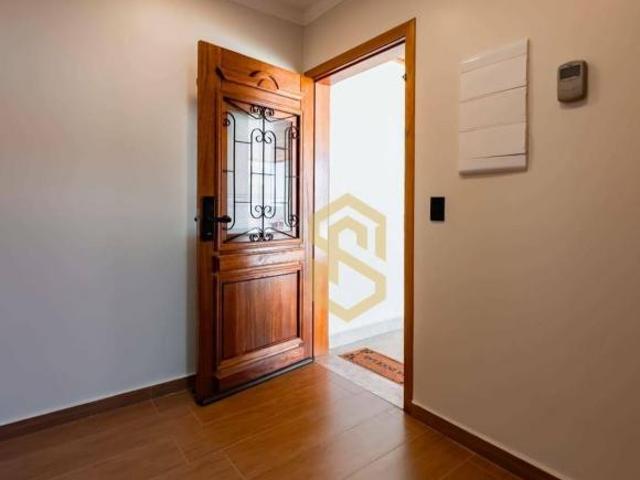 Sobrado com 3 dormitórios à venda, 211 m² por R$ 1.400.000,00 Loteamento Park Gran Reserve Indai