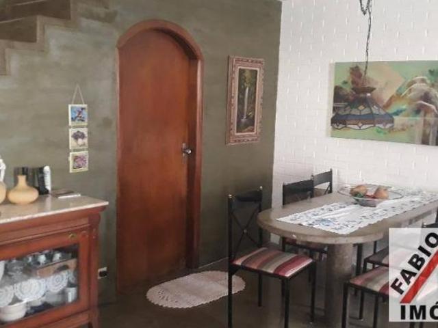 Sobrado com 3 dormitórios à venda, 212 m² por R$ 680.000,00 Campo Grande São Paulo/SP