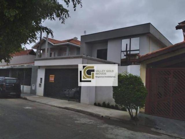 Sobrado com 3 dormitórios à venda, 212 m² por R$ 965.000,00 Vila Branca Jacareí/SP