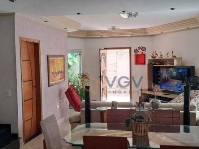 Sobrado com 3 dormitórios à venda, 212 m² por R$ 983.000,00 Vila Diadema Diadema/SP