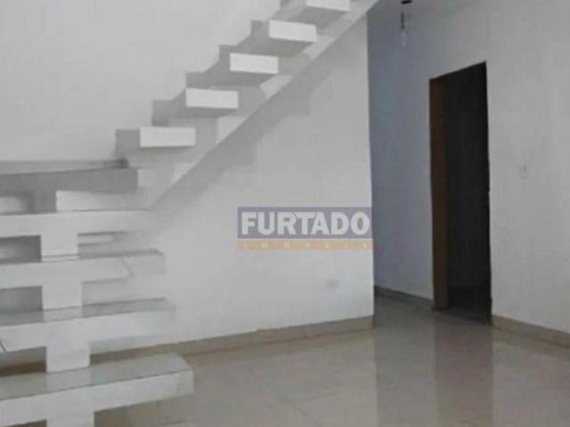Sobrado com 3 dormitórios à venda, 213 m² por R$ 900.000,00 Vila Jordanópolis