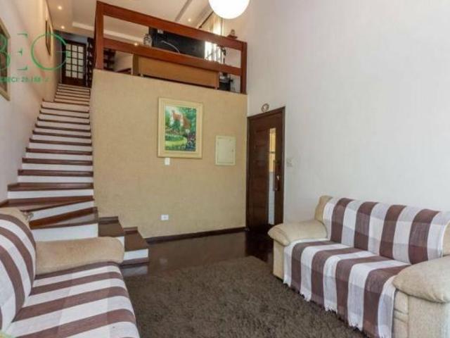 Sobrado com 3 dormitórios à venda, 224 m² por R$ 950. Jardim Regina São Paulo/SP