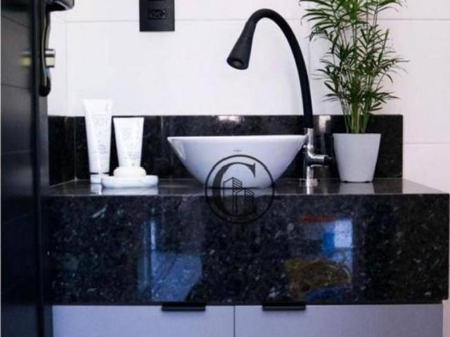Sobrado com 3 dormitórios à venda, 225 m² por R$ 1.490.000,00 Condomínio Sunlake Residencial Vot