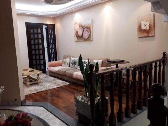 Sobrado com 3 dormitórios à venda, 226 m² por R$ 692.000,00 Jardim Las Vegas Santo André/SP