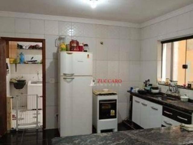 Sobrado com 3 dormitórios à venda, 226 m² por R$ 780.000,00 Parque Flamengo Guarulhos/SP