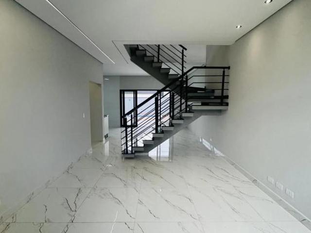 Sobrado com 3 dormitórios à venda, 227 m² por R$1.460.000,00 Condomínio Campos