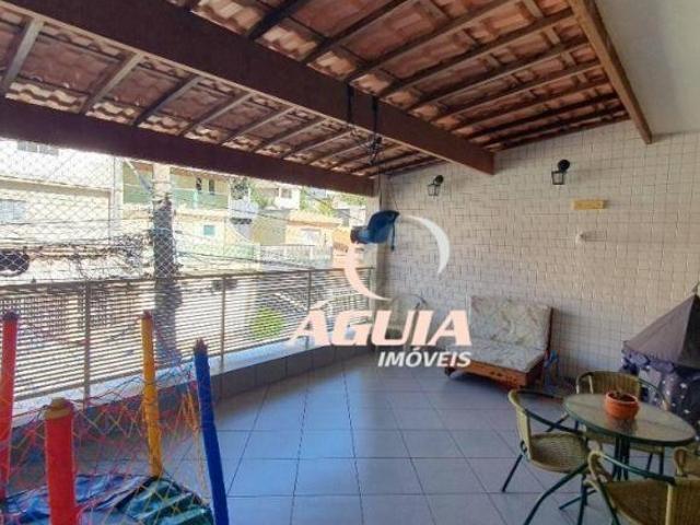 Sobrado com 3 dormitórios à venda, 227 m² por R$ 600.000,00 Jardim Alzira Franco Santo André/SP