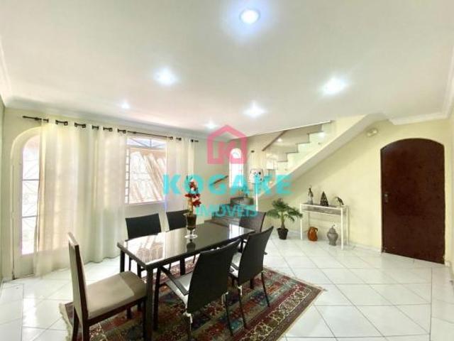 Sobrado com 3 dormitórios à venda, 228 m² por R$ 740.000,00 Bosque dos Eucaliptos São José dos C