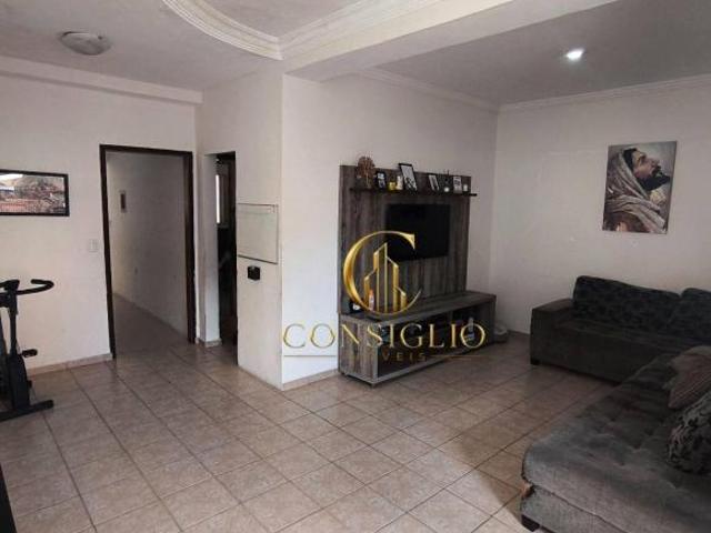 Sobrado com 3 dormitórios à venda, 220 m² por R$ 650.000,00 Jardim Uirá São José dos Campos/SP