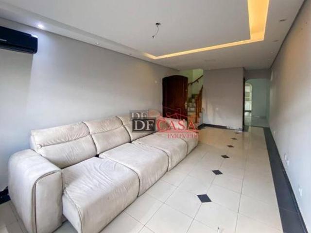 Sobrado com 3 dormitórios à venda, 220 m² por R$ 750.000,00 Parque do Carmo São Paulo/SP