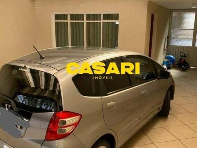 Sobrado com 3 dormitórios à venda, 220 m² por R$ 790.000,00 Nova Petrópolis São Bernardo do Camp