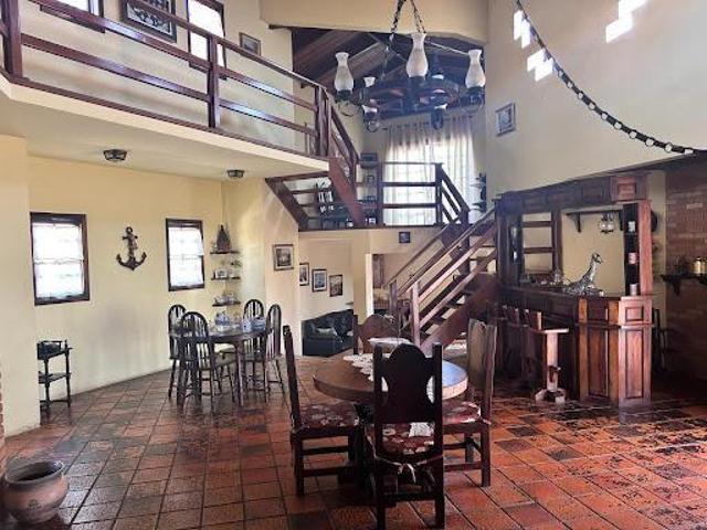Sobrado com 3 dormitórios à venda, 220 m² por R$ 880.000,00 Aparecidinha Sorocaba/SP