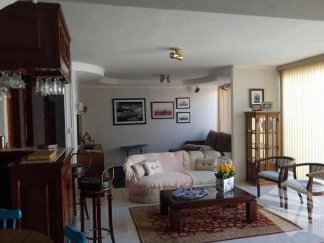 Sobrado com 3 dormitórios à venda, 221 m² Jardim Santa Clara Taubaté/SP
