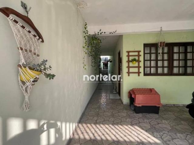 Sobrado com 3 dormitórios à venda, 222 m² por R$ 590.000,00 Conjunto Residencial Vista Verde São