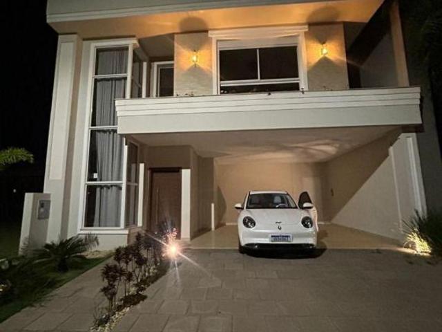 Sobrado com 3 dormitórios à venda, 237 m² por R$ 2.200.000,00 Claudete Cascavel/PR